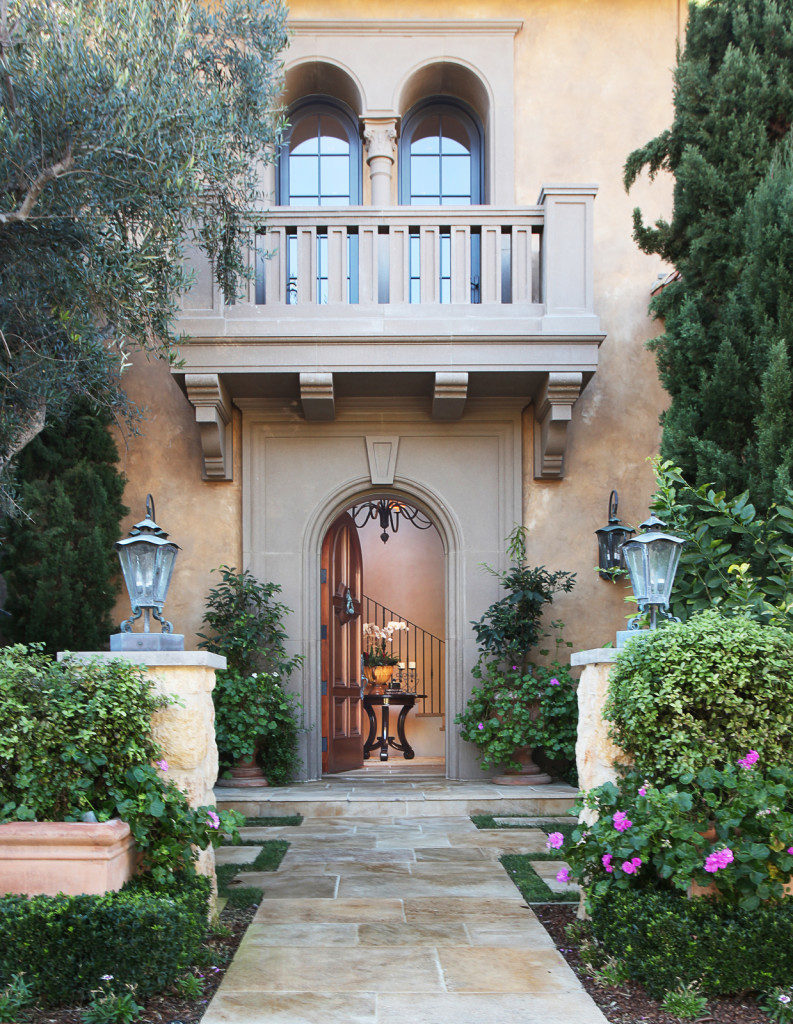 Seaside Villa With Italianate Architecture In California | iDesignArch ...