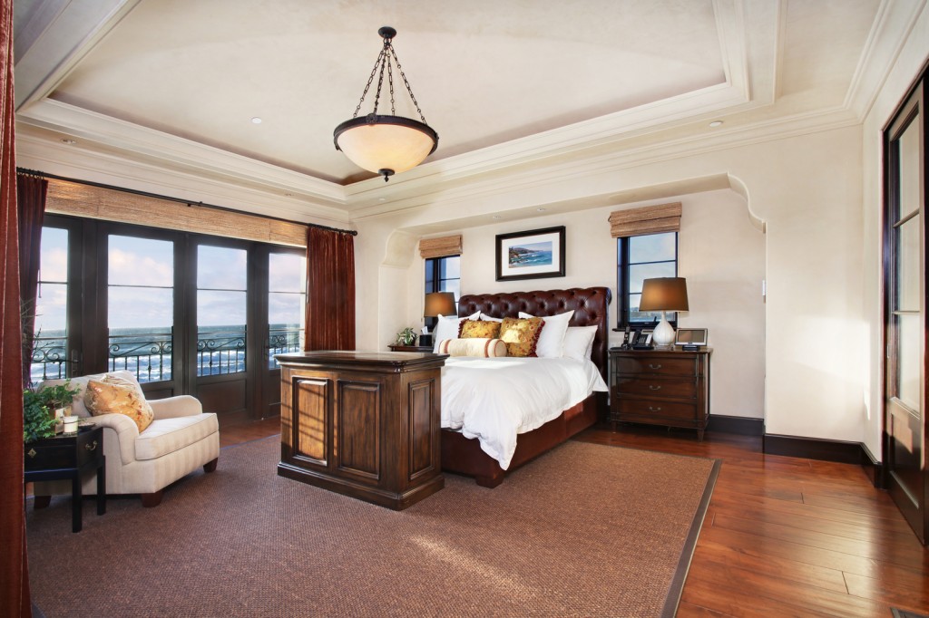 Seaside Villa With Italianate Architecture In California | iDesignArch ...