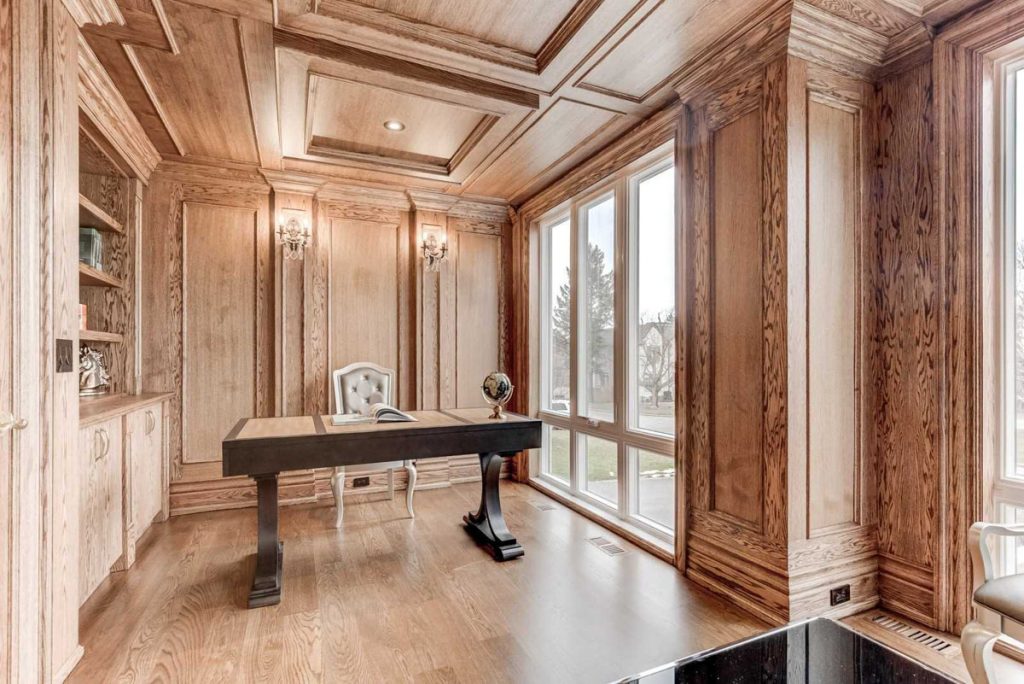 Palatial Mansion with Stylish Combination of Classic & Modern ...