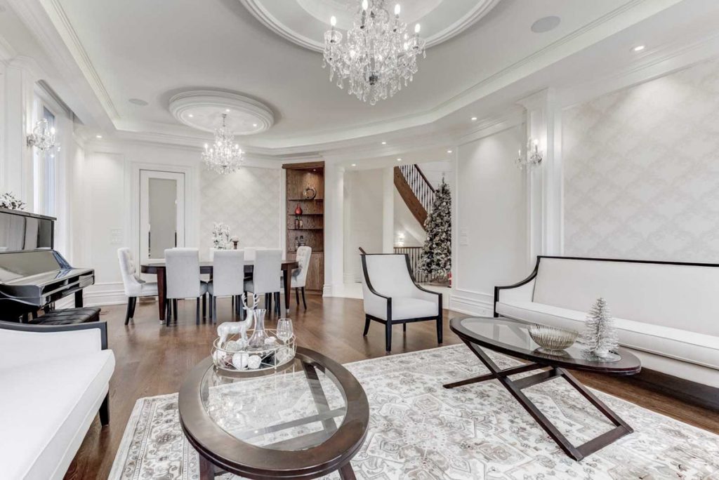 Palatial Mansion with Stylish Combination of Classic & Modern ...