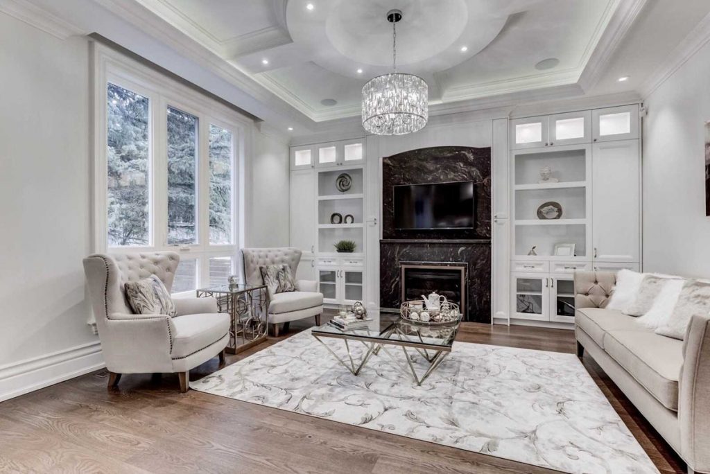 Palatial Mansion with Stylish Combination of Classic & Modern ...