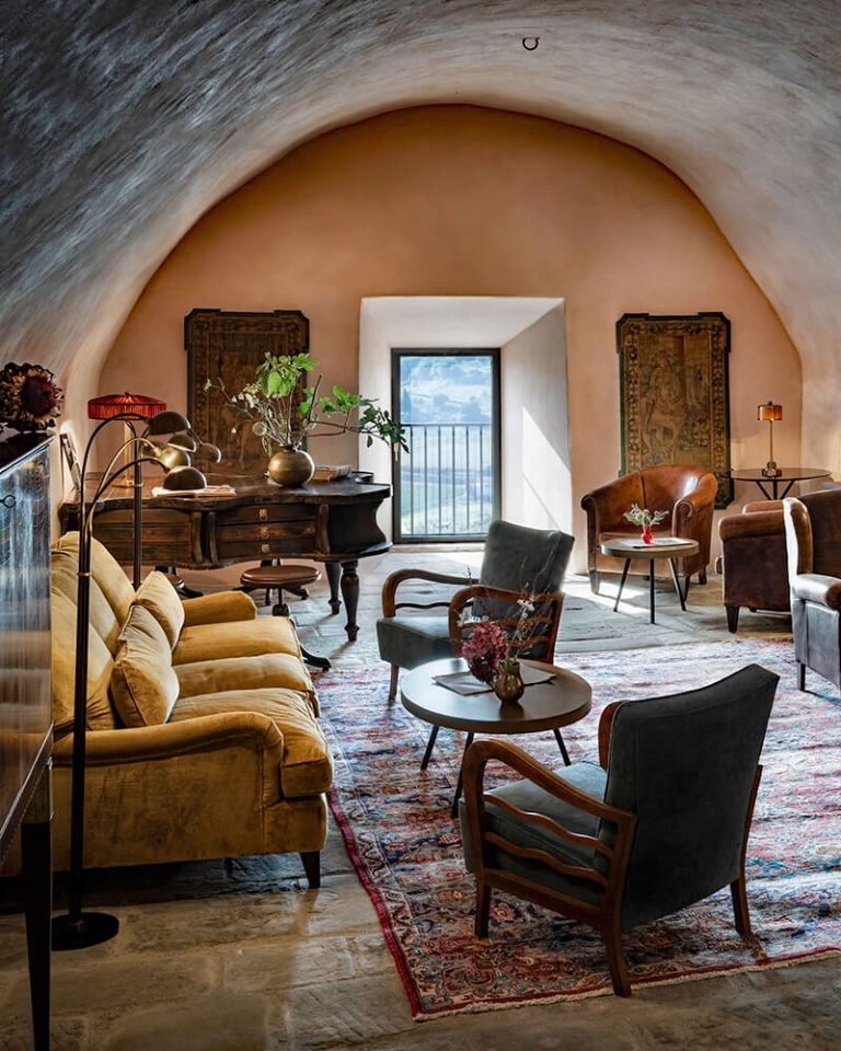 Hotel Castello Di Reschio: A Timeless Umbrian Retreat