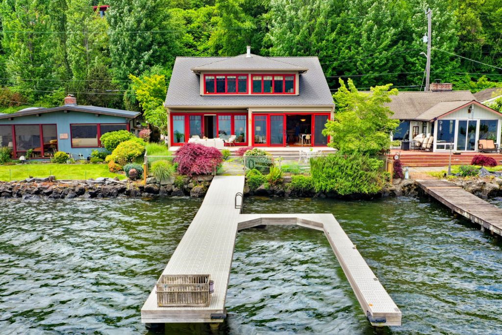 Luxe Waterfront Craftsman Style House on Lake Washington