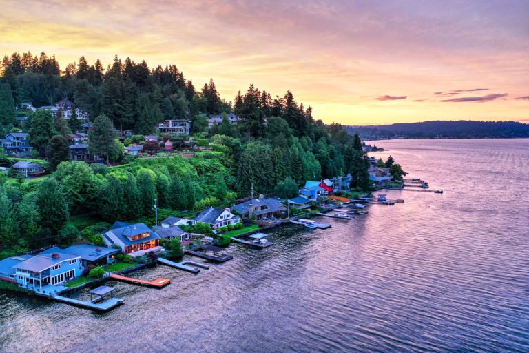 Luxe Waterfront Craftsman Style House on Lake Washington