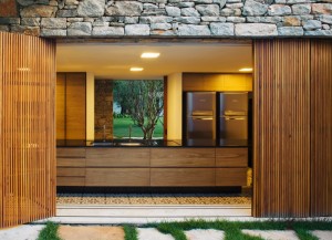 Traditional Architecture Of An Ecological House In Brazil | iDesignArch ...