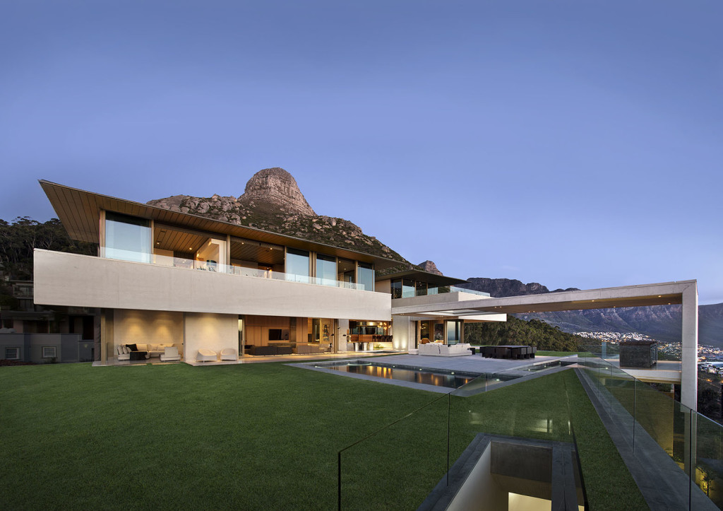 Contemporary Ridge-Top House With Ocean And Mountain Views ...