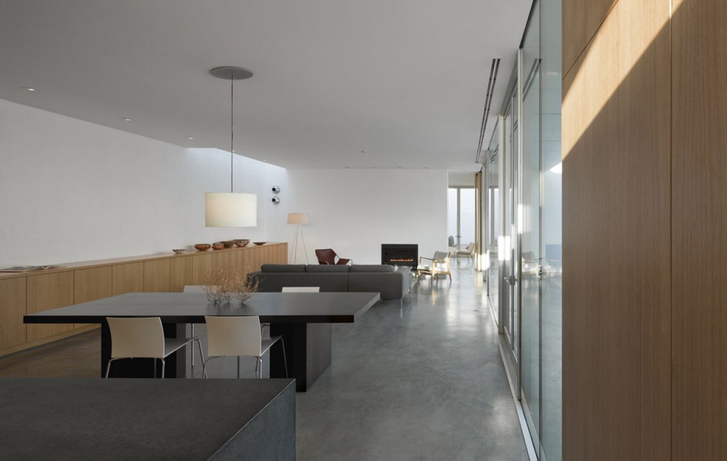 Minimalist House In Barrio Historico | iDesignArch | Interior Design ...