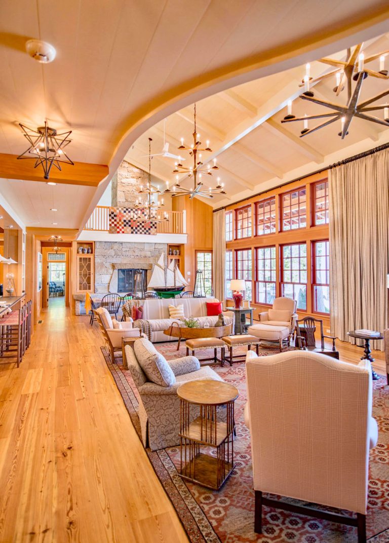 Classic Lakeside Retreat With Private Beach On Lake Sunapee