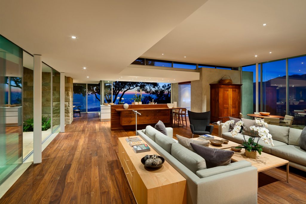 Hilltop Modernist House with Dramatic 360-Degree Views of the ...