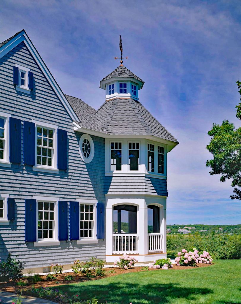 Classic Cape Cod Country House with Coastal Architecture