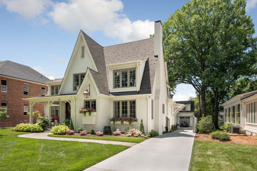Chic and Cozy Fairytale Farmhouse Cottage with Curb Appeal