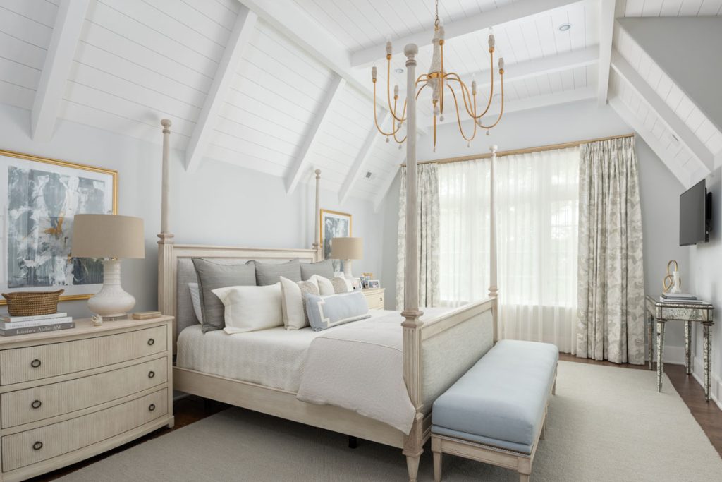 Chic and Cozy Fairytale Farmhouse Cottage with Curb Appeal