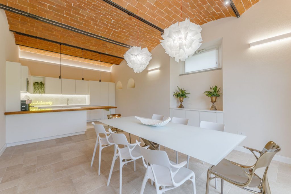 Tuscan Villa in Italy with Terracotta Barrel Vaulted Ceiling