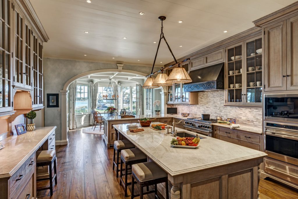 Transitional Beach Style House with New England Charm