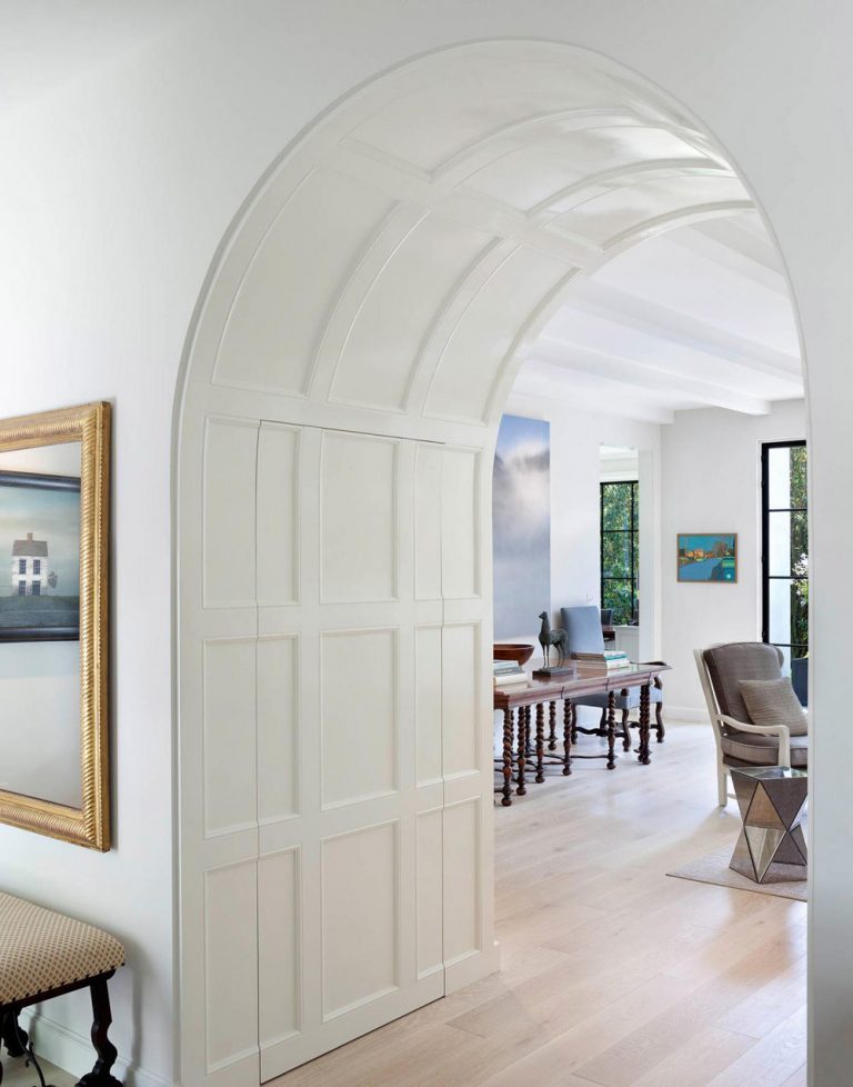 Classic Contemporary Home Blends Traditional and Modern Architecture