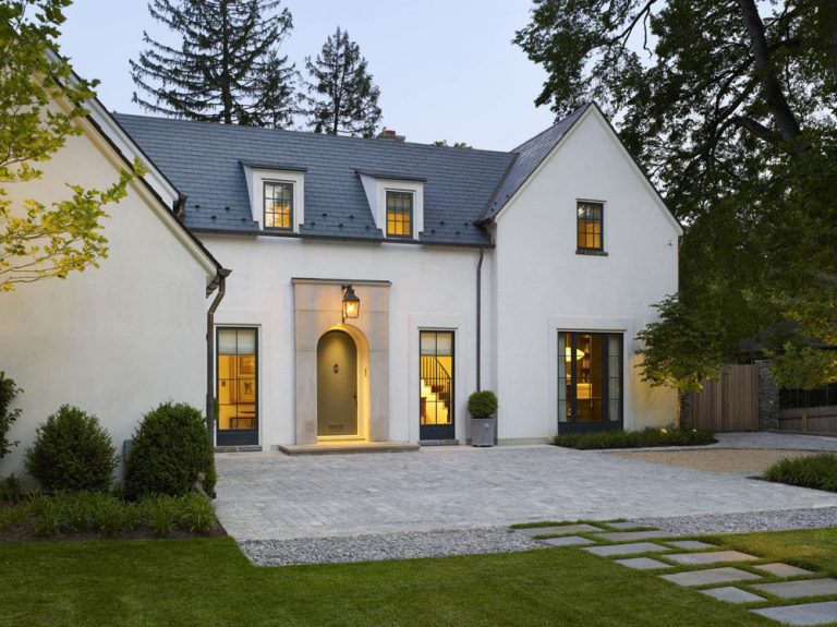 Classic Contemporary Home Blends Traditional and Modern Architecture