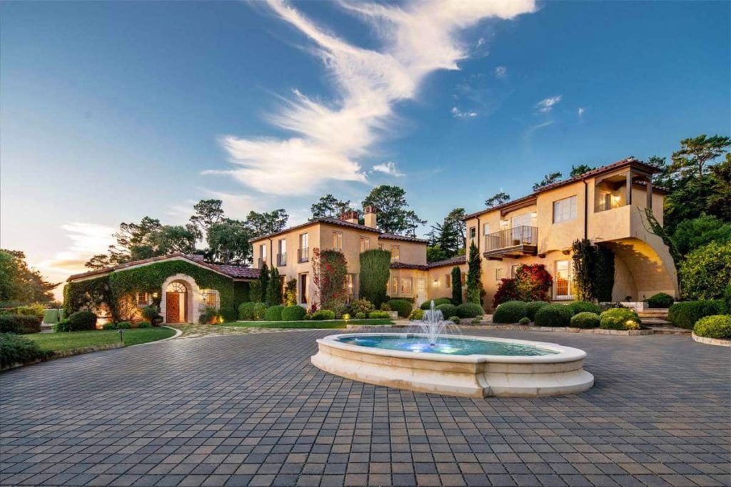 Spanish Colonial Style Ocean View Villa with Courtyard Garden