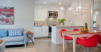 Coach House Offers Stylish Living In Small Space | iDesignArch ...