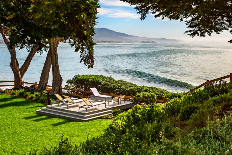 Modern Rustic Bungalow Retreat Overlooking Pacific Ocean