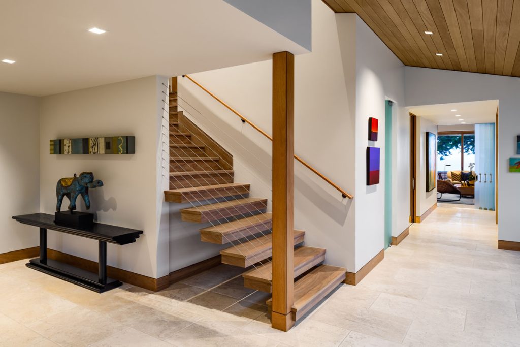 Modern Rustic Bungalow Retreat Overlooking Pacific Ocean