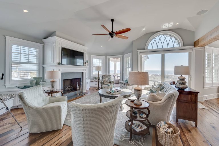 Oceanfront Beach Cottage with Charming Coastal Character