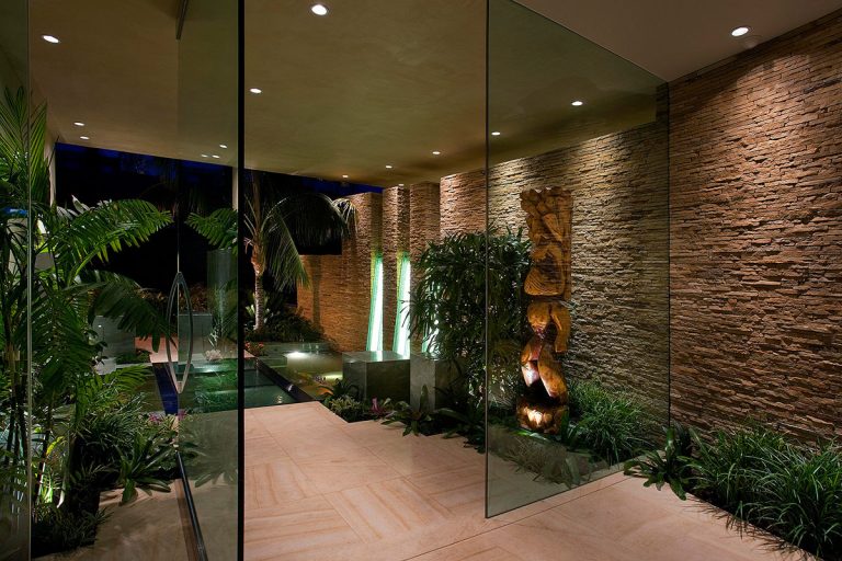 Contemporary Oceanfront Architectural Masterpiece with a Striking ...