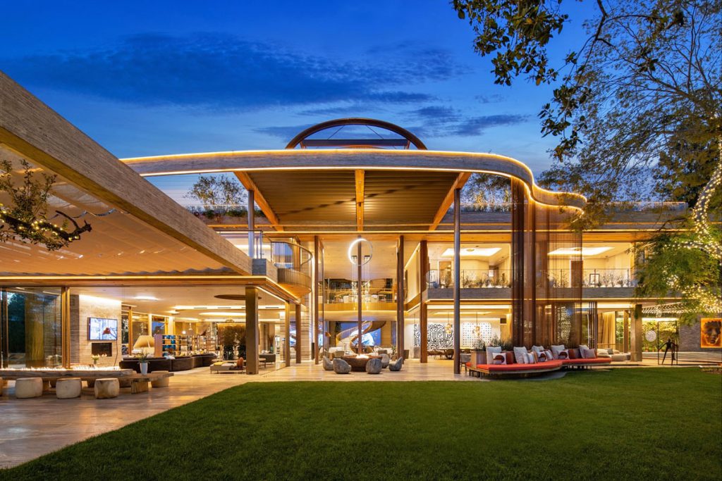 Resort-Like Dream Villa Estate Above Bel-Air Country Club