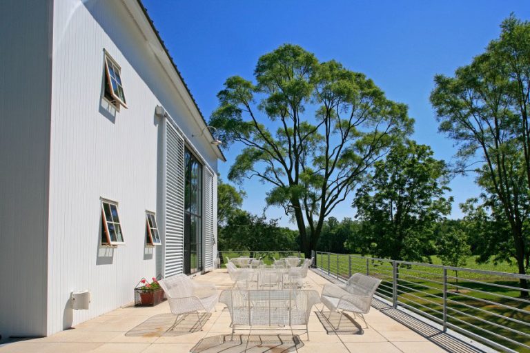 Contemporary Barn House Conversion With Rustic Interiors