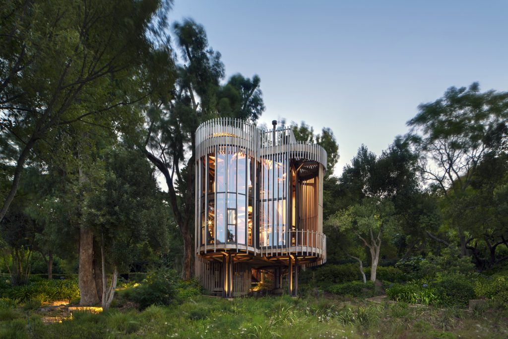 Contemporary Hide-Away Tree House on a Forested Estate | iDesignArch ...