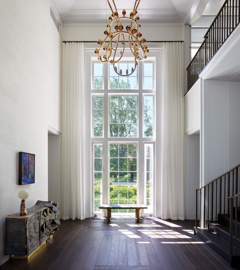 Timeless Shingle Style House in The Hamptons with Unique Architecture