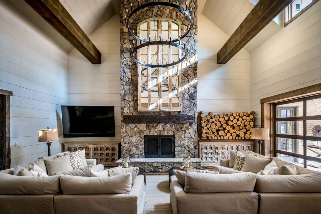 Rustic Country Estate With A Spectacular Backyard Oasis