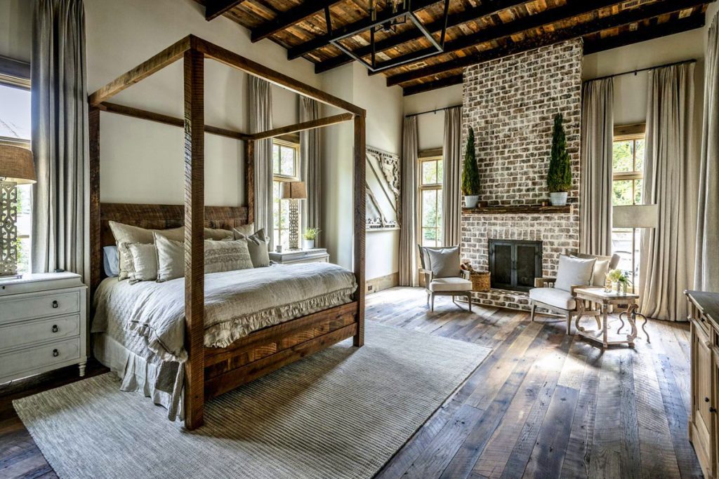 Rustic Country Estate With A Spectacular Backyard Oasis