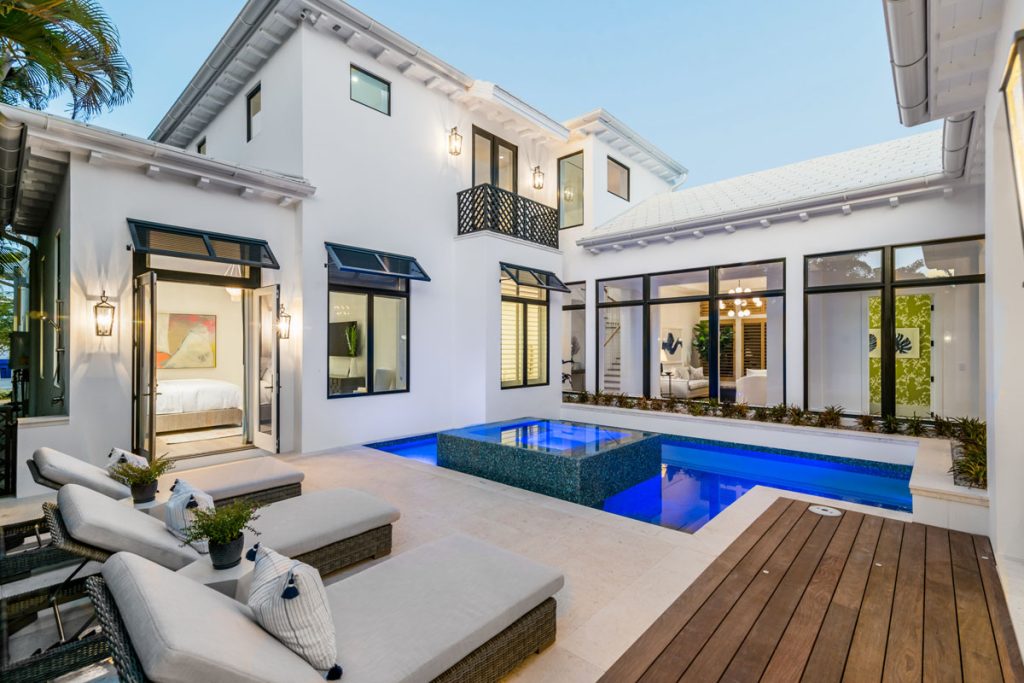 Florida Beach Bungalow with Tropical Courtyard Garden Oasis