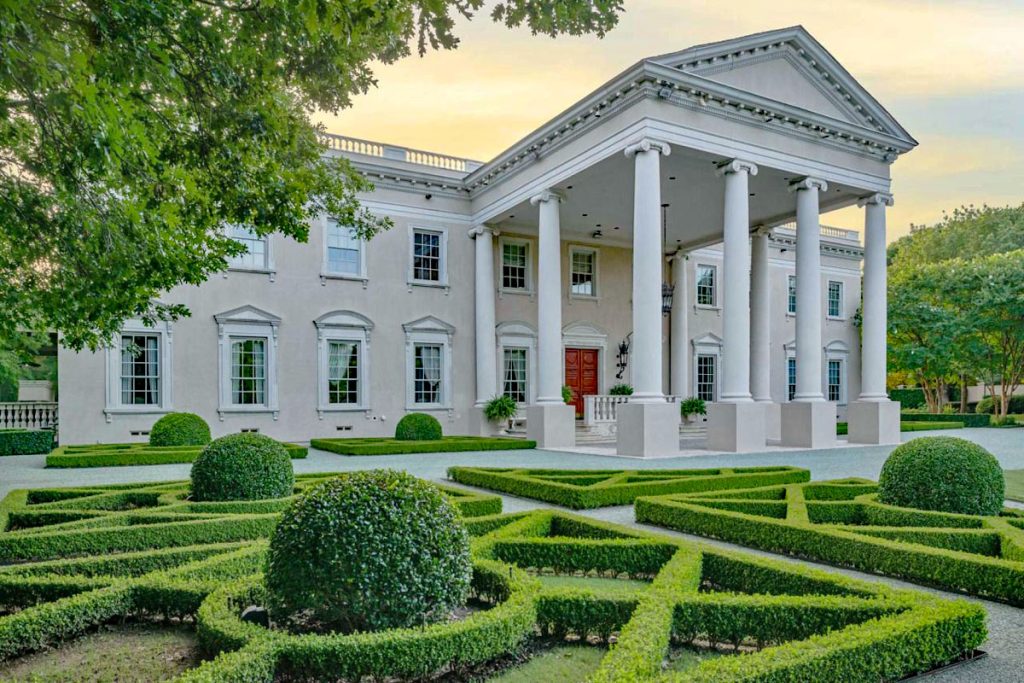 Palladian Neoclassical Mansion: The White House without the Politics