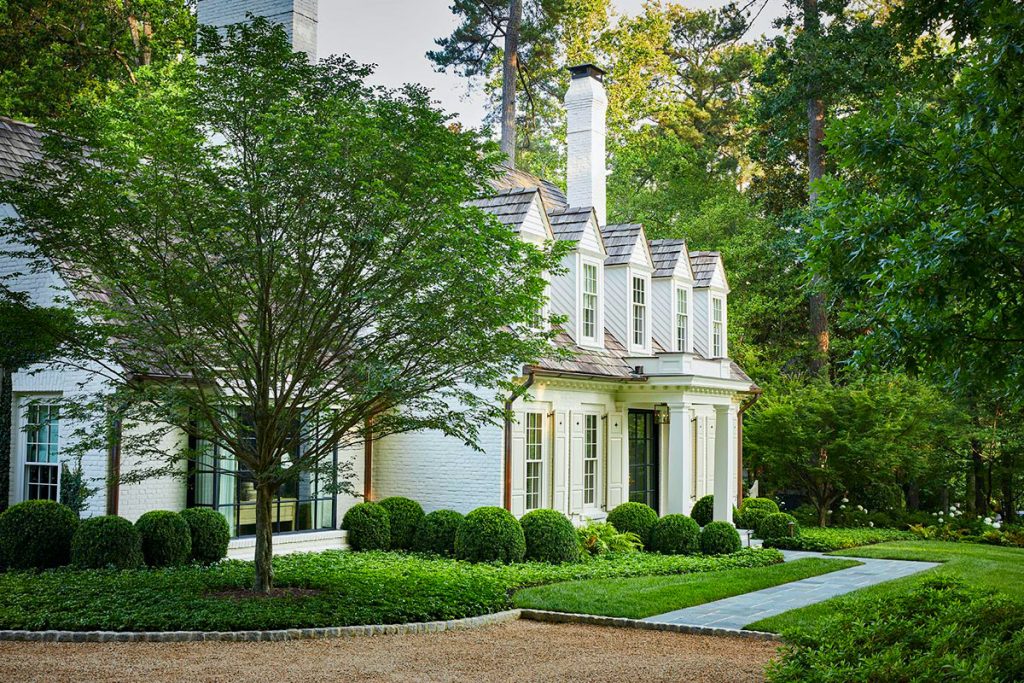 The Simple Elegance of a Remodeled Colonial Cottage