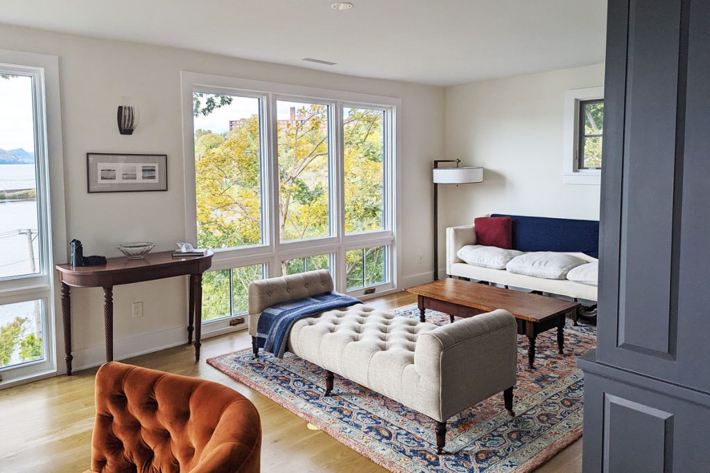 Charming Riverside Cottage with Tesla Solar Roof