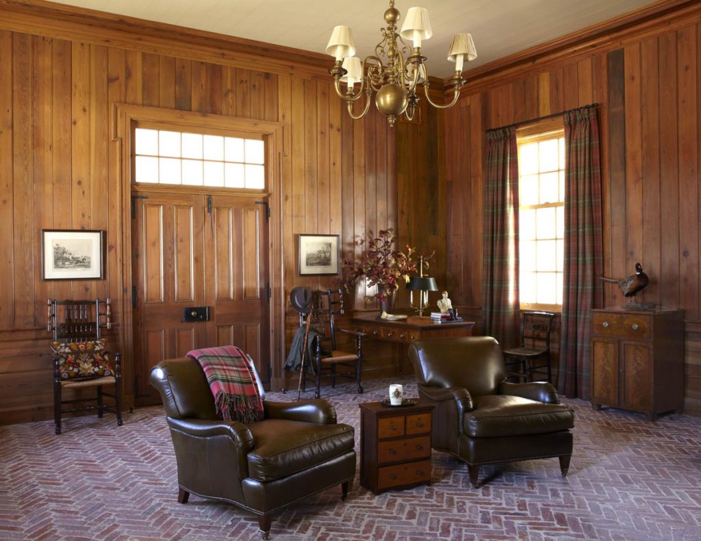 Classically Proportioned Georgian Colonial Barn Style Stable