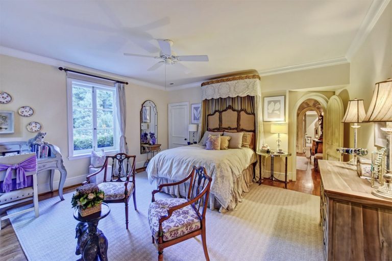 Magical Country Style House with Impeccable Craftsmanship