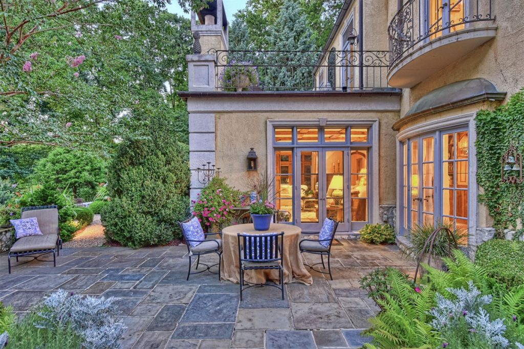 Magical Country Style House with Impeccable Craftsmanship