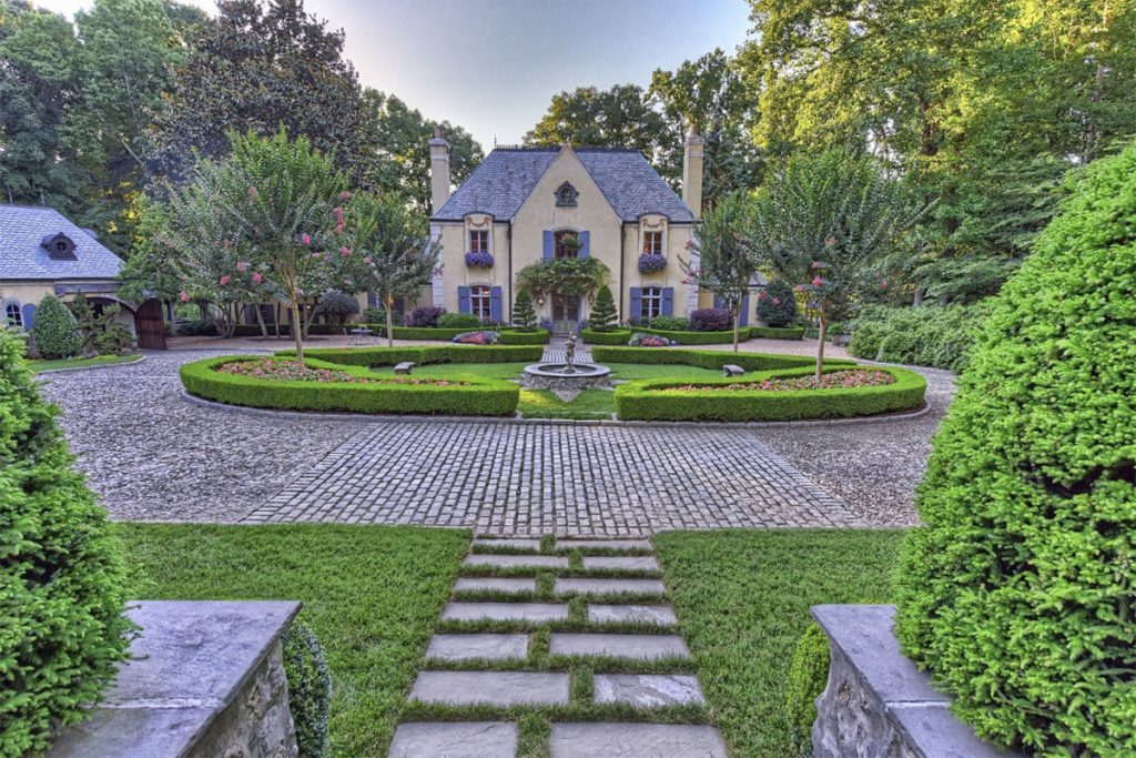 Magical Country Style House with Impeccable Craftsmanship