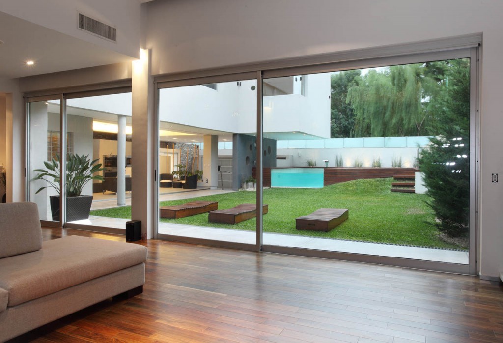 Modern Family Home With Glass Swimming Pool | iDesignArch | Interior ...