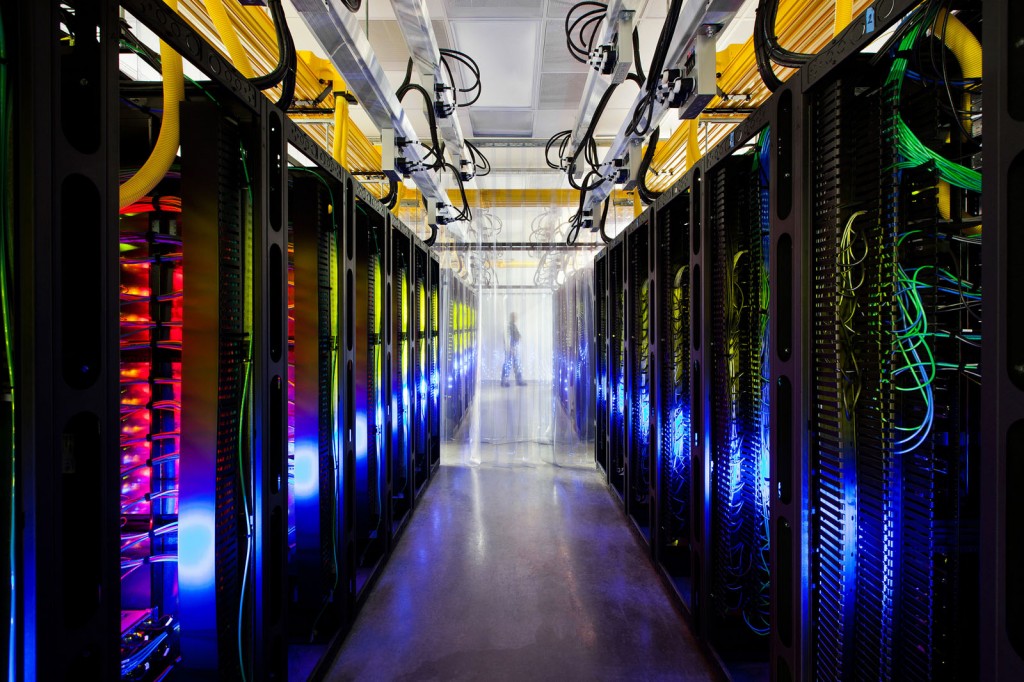 Inside Google's High-Tech Data Centers | iDesignArch | Interior Design ...