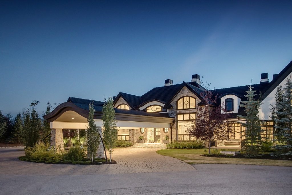 Palatial Country Mansion near the Foothills of the Canadian Rockies ...