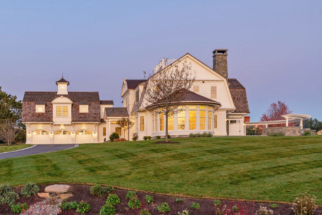 Seaside Dream Home with Northeastern Coastal Architecture