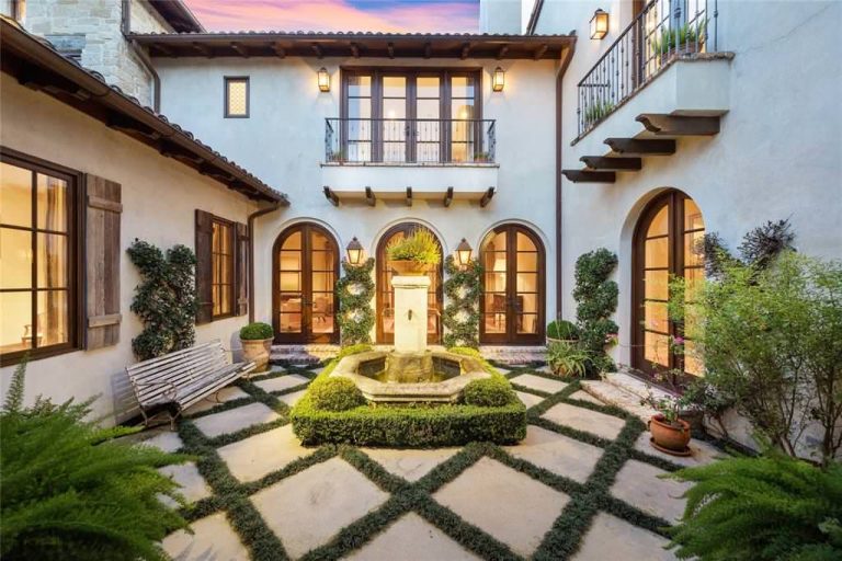 Spanish Mediterranean Estate with Classic Courtyard Design