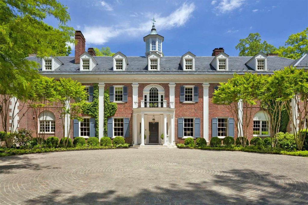 Jacqueline Kennedy Onassis’ Childhood Home by the Potomac River in Virginia