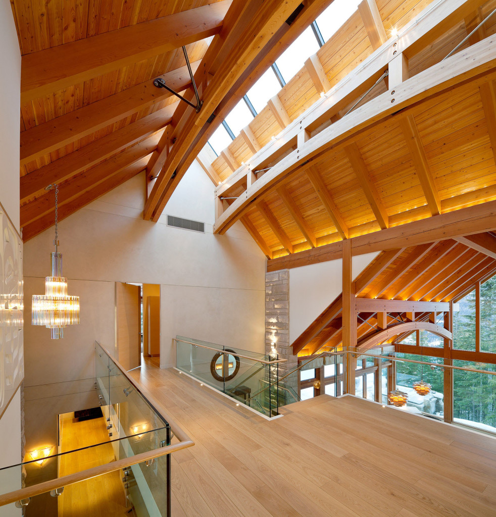Luxury Timber Frame Mountain Retreat In Whistler