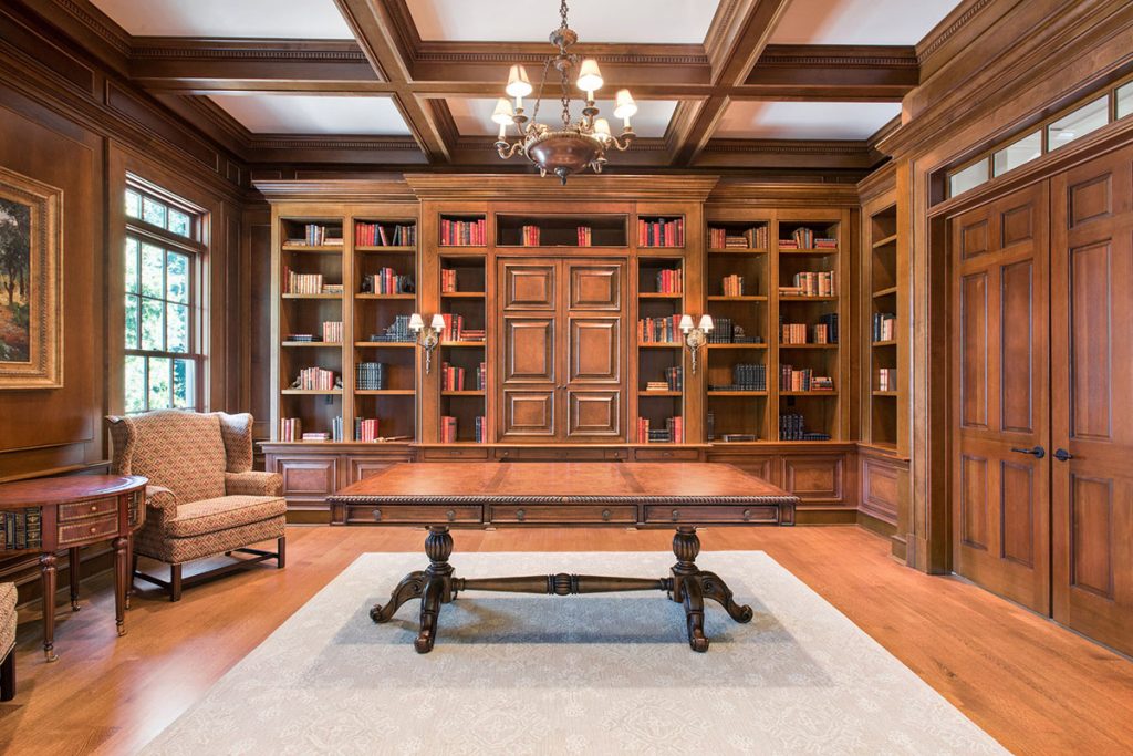 Classic Southern Style Estate with Winding Tree-Lined Driveway