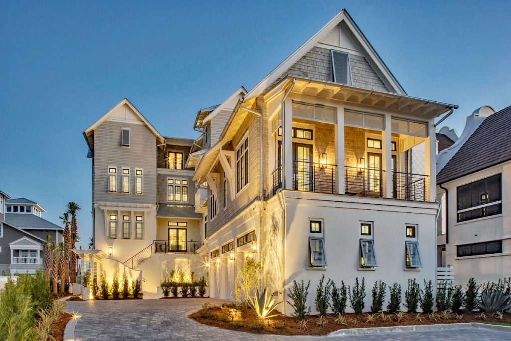 Sophisticated Beach House in Florida with Elegant Curb Appeal