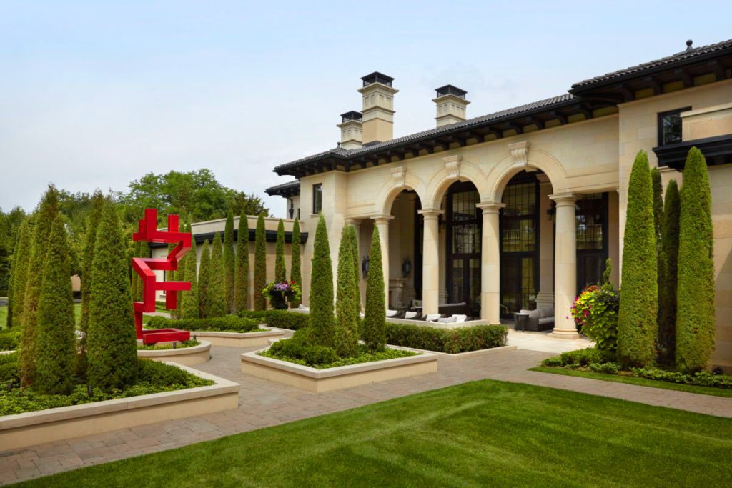 Classical Italianate Villa In Minnesota